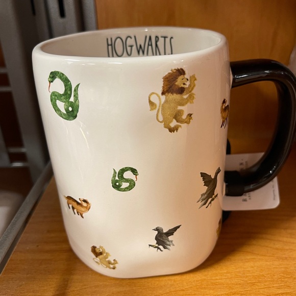 Rae Dunn | Dining | Rae Dunn Harry Potter Hogwarts Animals New Version ...